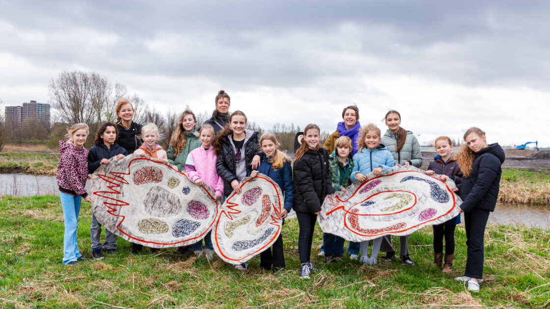 Gift in motion : Chabot Museum Rotterdam